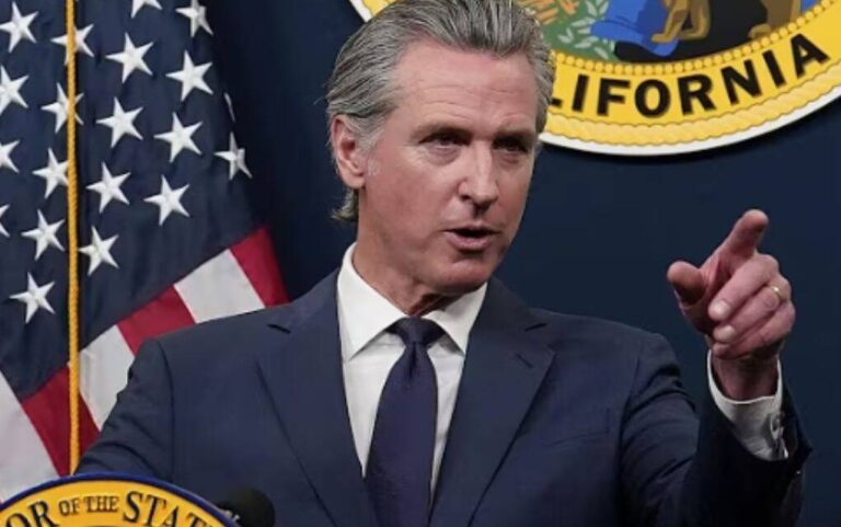 Democrat governor lobs a heinous assault at Trump that has the White ...